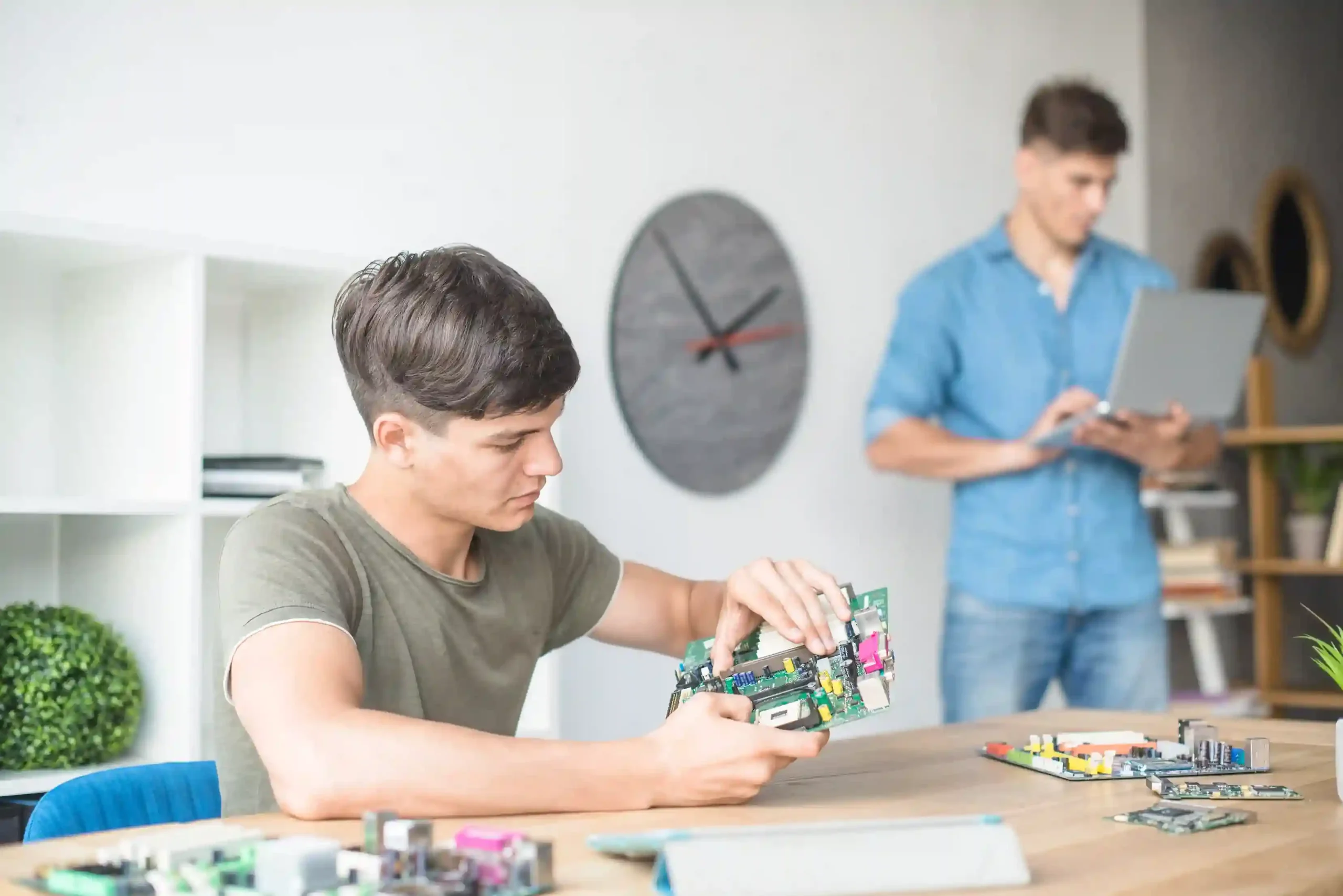 Cara Membuat Proyek Arduino untuk Pemula yang Menarik - Advan.id | Blog Cara Membuat Proyek Arduino untuk Pemula yang Menarik - Advan.id | Blog